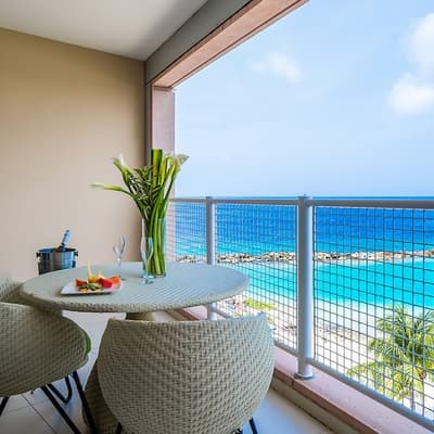 Curaçao, Curaçao desde $ 1.458.085
