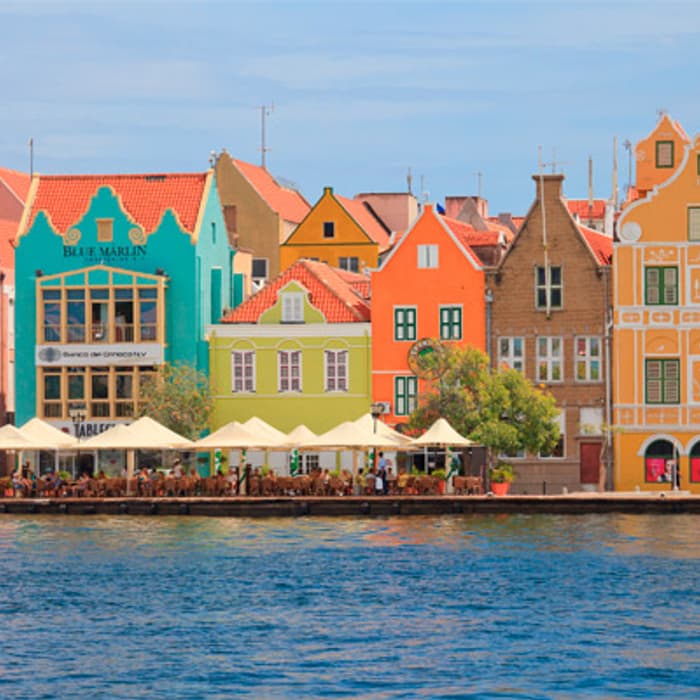 Curaçao desde 1.324