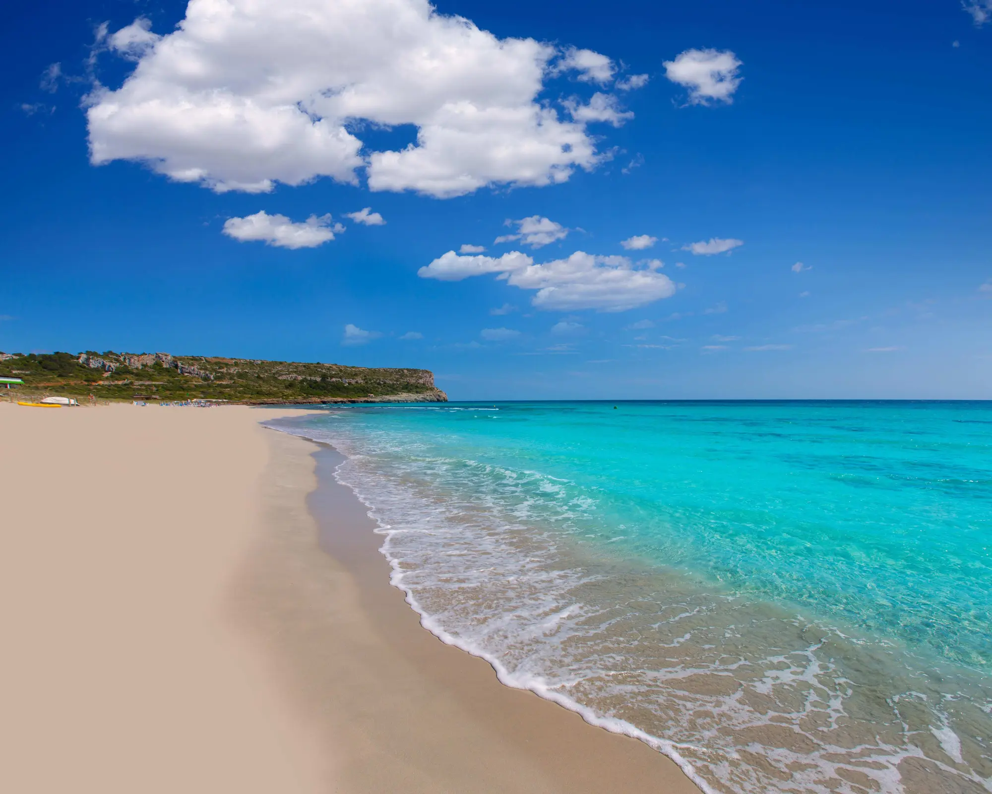 Vacanza di 8 giorni a Son Bou, Minorca: mare, relax e natura